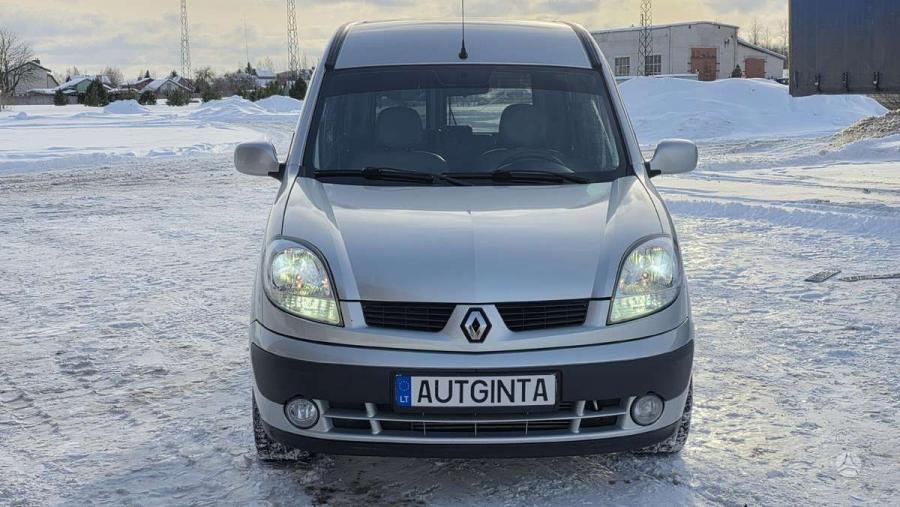 Pelēks Renault Kangoo 2004 Klaipėda, ar dzinēja tilpumu 1.50 L un nobraukumu 178 tūkst. km par 2890 €, foto 15 vietnē AUTOMOTO.COM.LV