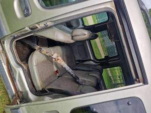 Pelēks Renault Kangoo 2005 Jurbarkas, ar dzinēja tilpumu 1.87 L un nobraukumu 340 tūkst. km par 1200 €, foto 6 vietnē AUTOMOTO.COM.LV