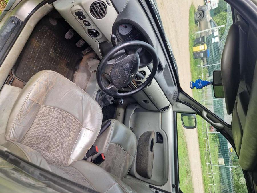 Pelēks Renault Kangoo 2005 Jurbarkas, ar dzinēja tilpumu 1.87 L un nobraukumu 340 tūkst. km par 1200 €, foto 7 vietnē AUTOMOTO.COM.LV