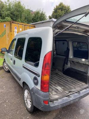 Pelēks Renault Kangoo 2005 Kretinga, ar dzinēja tilpumu 1.46 L un nobraukumu 260 tūkst. km par 400 €, foto 7 vietnē AUTOMOTO.COM.LV