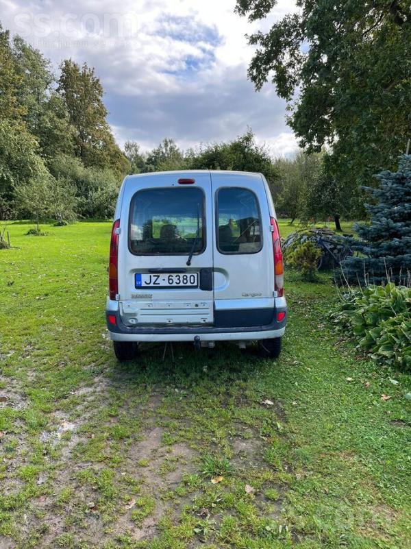 Renault Kangoo 2006 in Limbazi on AUTOMOTO.COM.LV Grey Renault Kangoo 2006 in Limbazi, with an engine capacity of 1.50 L and mileage of 402 thousand km for 900 €, photo 5 on AUTOMOTO.COM.LV