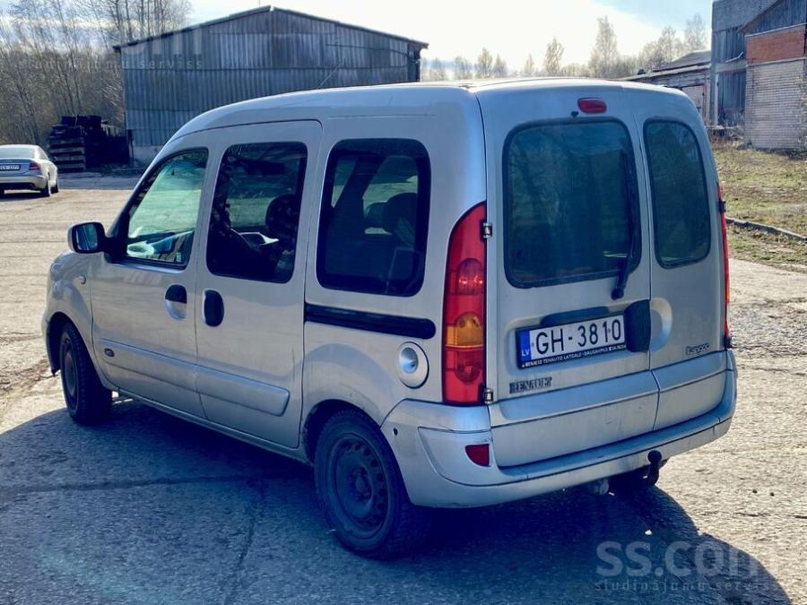 Pelēks Renault Kangoo 2007 Daugavpils, ar dzinēja tilpumu 1.50 L un nobraukumu 199 tūkst. km par 1990 €, foto 4 vietnē AUTOMOTO.COM.LV
