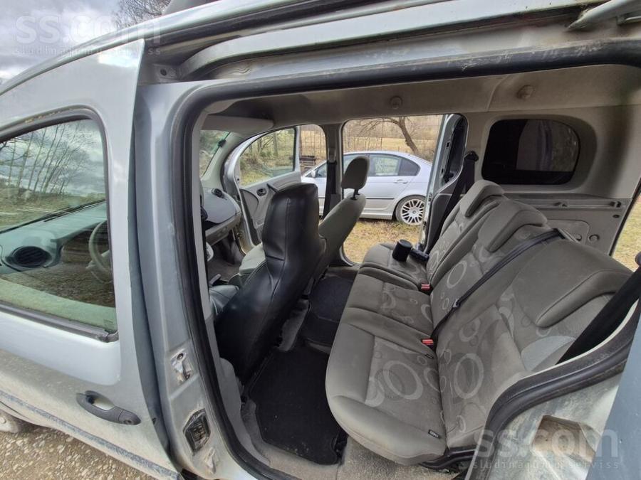 Pelēks Renault Kangoo 2008 Gulbene, ar dzinēja tilpumu 1.50 L un nobraukumu 335 tūkst. km par 1300 €, foto 6 vietnē AUTOMOTO.COM.LV
