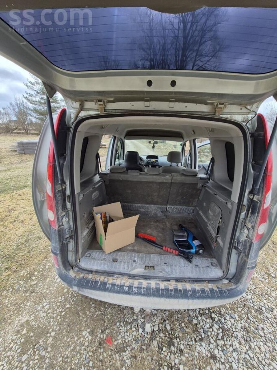 Pelēks Renault Kangoo 2008 Gulbene, ar dzinēja tilpumu 1.50 L un nobraukumu 335 tūkst. km par 1300 €, foto 7 vietnē AUTOMOTO.COM.LV