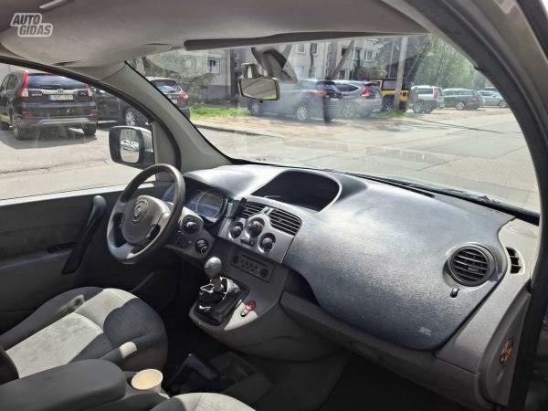 Grey Renault Kangoo 2009 in Vilnius, with an engine capacity of 1.50 L and mileage of 280 thousand km for 2500 €, photo 2 on AUTOMOTO.COM.LV