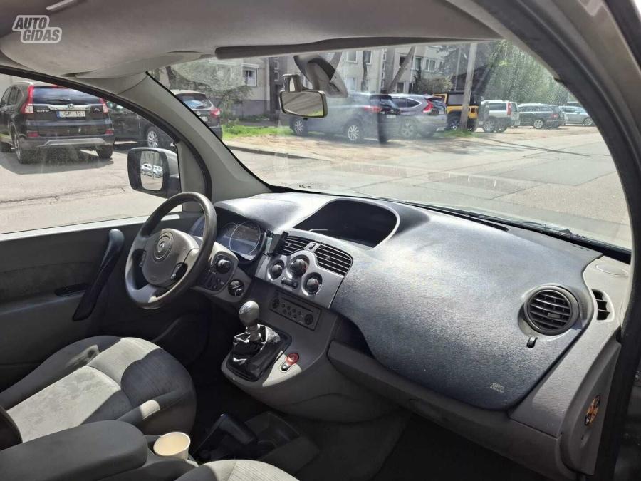 Grey Renault Kangoo 2009 in Vilnius, with an engine capacity of 1.50 L and mileage of 280 thousand km for 2500 €, photo 3 on AUTOMOTO.COM.LV