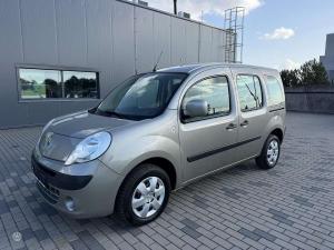 Grey Renault Kangoo 2009 in Siauliai, with an engine capacity of 1.50 L and mileage of 201 thousand km for 3250 €, photo 4 on AUTOMOTO.COM.LV