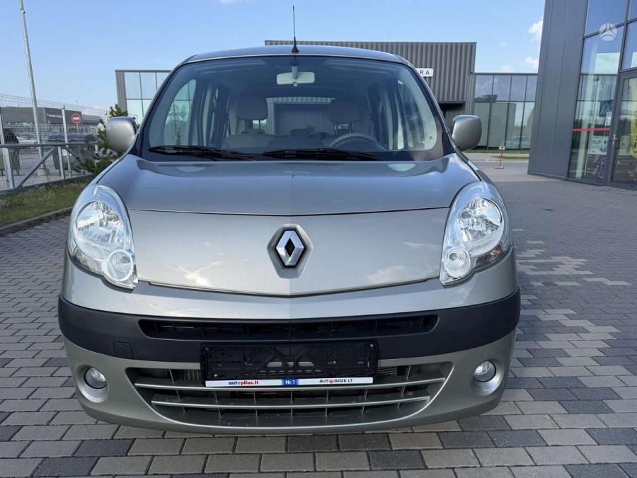 Grey Renault Kangoo 2009 in Siauliai, with an engine capacity of 1.50 L and mileage of 201 thousand km for 3250 €, photo 6 on AUTOMOTO.COM.LV