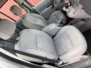 Grey Renault Kangoo 2009 in Siauliai, with an engine capacity of 1.50 L and mileage of 201 thousand km for 3250 €, photo 14 on AUTOMOTO.COM.LV