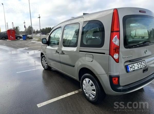 Grey Renault Kangoo 2010 in Riga, with an engine capacity of 1.50 L and mileage of 341 thousand km for 2595 €, photo 2 on AUTOMOTO.COM.LV