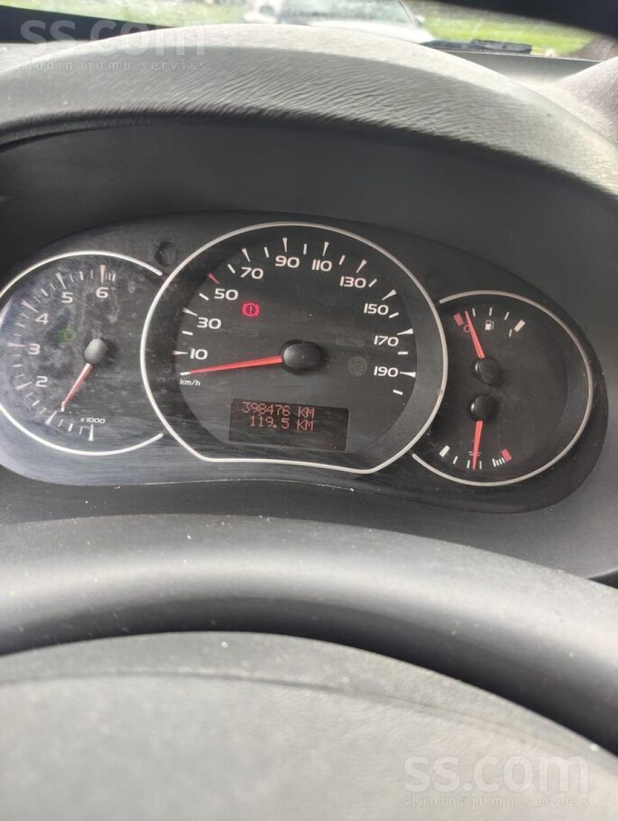 Pelēks Renault Kangoo 2011 Valmiera, ar dzinēja tilpumu 1.50 L un nobraukumu 398 tūkst. km par 2450 €, foto 6 vietnē AUTOMOTO.COM.LV