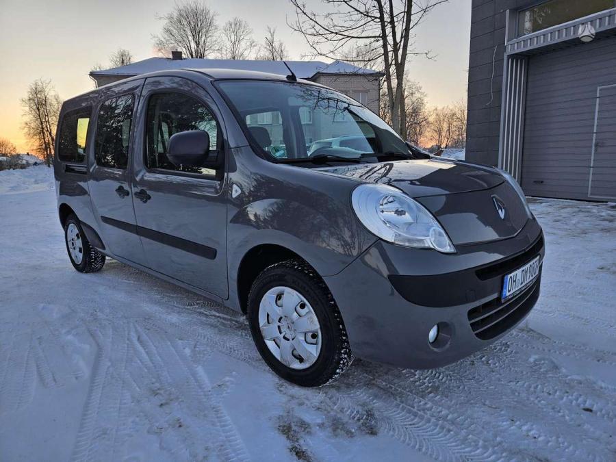 Pelēks Renault Kangoo 2013 Radviliškis, ar dzinēja tilpumu 1.46 L un nobraukumu 135 tūkst. km par 6500 €, foto 7 vietnē AUTOMOTO.COM.LV