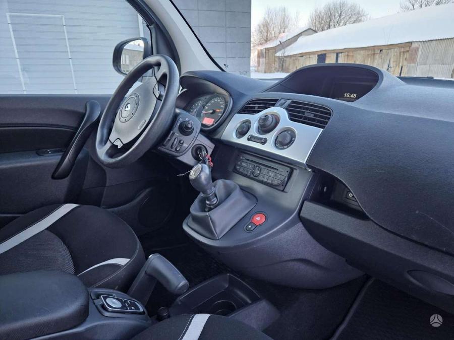 Pelēks Renault Kangoo 2013 Radviliškis, ar dzinēja tilpumu 1.46 L un nobraukumu 135 tūkst. km par 6500 €, foto 12 vietnē AUTOMOTO.COM.LV
