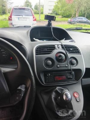 Pelēks Renault Kangoo 2013 Jēkabpils, ar dzinēja tilpumu 1.50 L un nobraukumu 223 tūkst. km par 4100 €, foto 7 vietnē AUTOMOTO.COM.LV