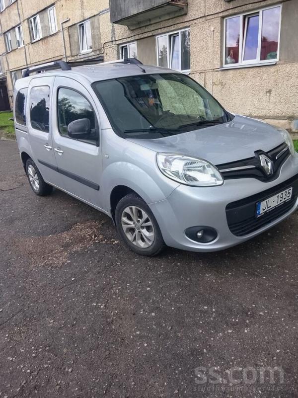Grey Renault Kangoo 2013 in Jekabpils, with an engine capacity of 1.50 L and mileage of 223 thousand km for 4100 €, photo 7 on AUTOMOTO.COM.LV