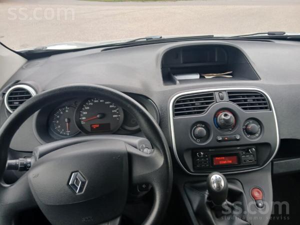 Pelēks Renault Kangoo 2013 Valmiera, ar dzinēja tilpumu 1.50 L un nobraukumu 172 tūkst. km par 4800 €, foto 6 vietnē AUTOMOTO.COM.LV