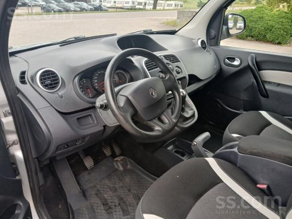 Pelēks Renault Kangoo 2013 Valmiera, ar dzinēja tilpumu 1.50 L un nobraukumu 172 tūkst. km par 4800 €, foto 9 vietnē AUTOMOTO.COM.LV