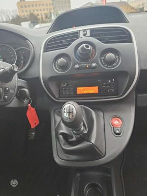 Grey Renault Kangoo 2016 in Siauliai, with an engine capacity of 1.20 L and mileage of 130 thousand km for 4500 €, photo 18 on AUTOMOTO.COM.LV