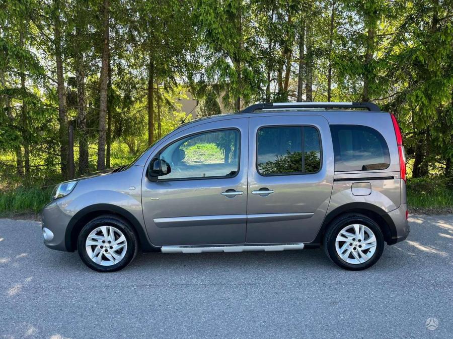 Grey Renault Kangoo 2016 in Utena, with an engine capacity of 1.46 L and mileage of 243 thousand km for 5850 €, photo 4 on AUTOMOTO.COM.LV