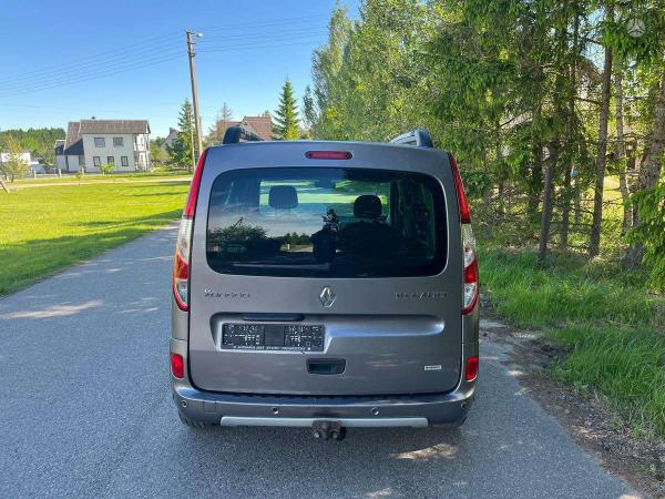 Grey Renault Kangoo 2016 in Utena, with an engine capacity of 1.46 L and mileage of 243 thousand km for 5850 €, photo 9 on AUTOMOTO.COM.LV