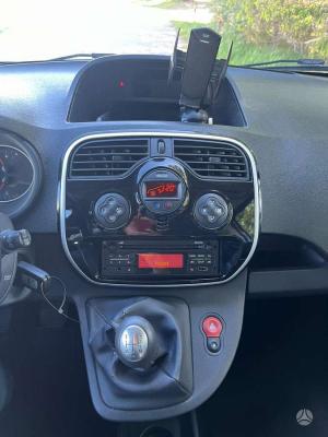 Grey Renault Kangoo 2016 in Utena, with an engine capacity of 1.46 L and mileage of 243 thousand km for 5850 €, photo 14 on AUTOMOTO.COM.LV