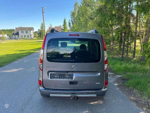 Grey Renault Kangoo 2016 in Utena, with an engine capacity of 1.46 L and mileage of 243 thousand km for 5850 €, photo 10 on AUTOMOTO.COM.LV