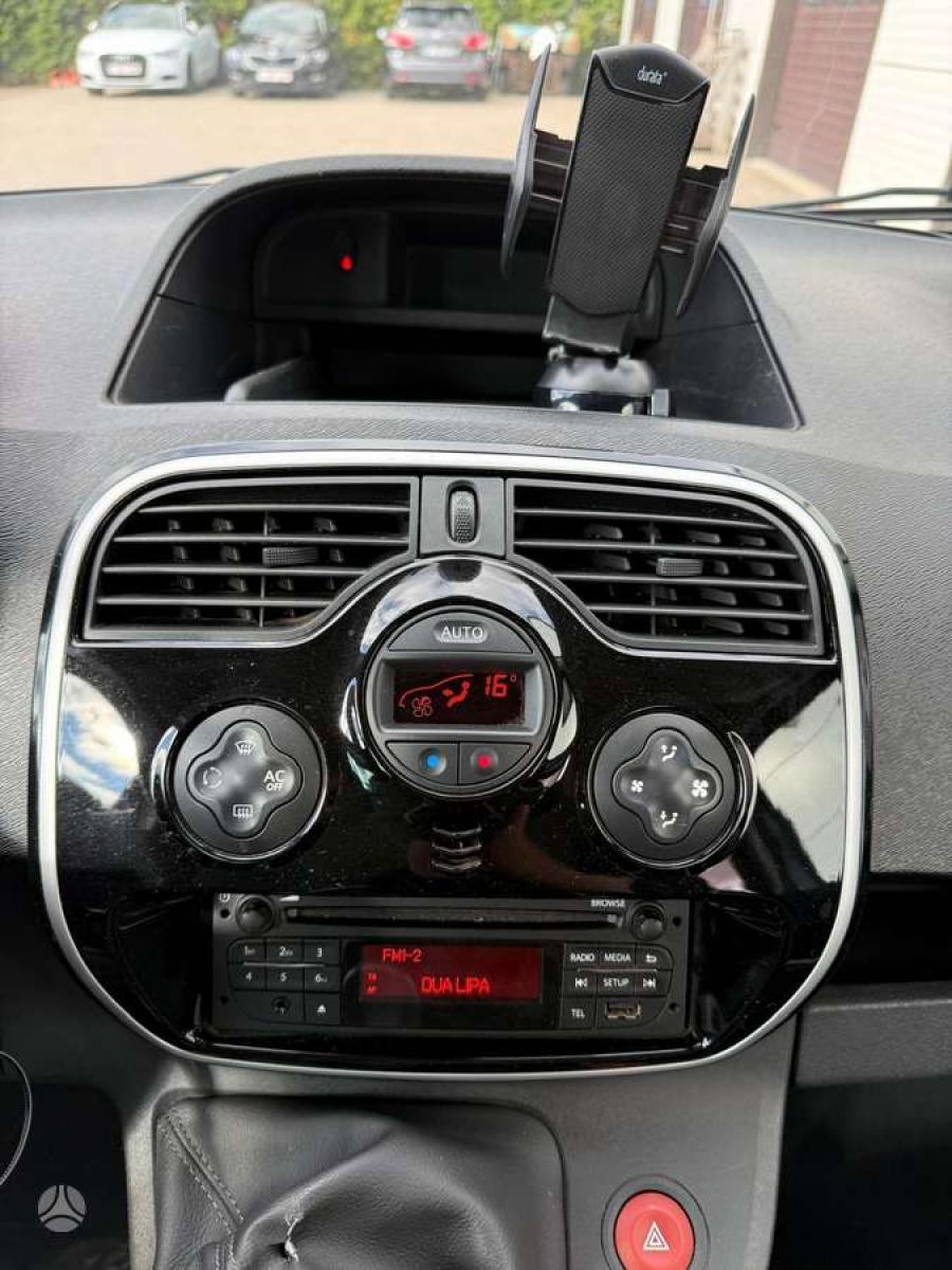 Pelēks Renault Kangoo 2016 Utena, ar dzinēja tilpumu 1.46 L un nobraukumu 269 tūkst. km par 5799 €, foto 15 vietnē AUTOMOTO.COM.LV