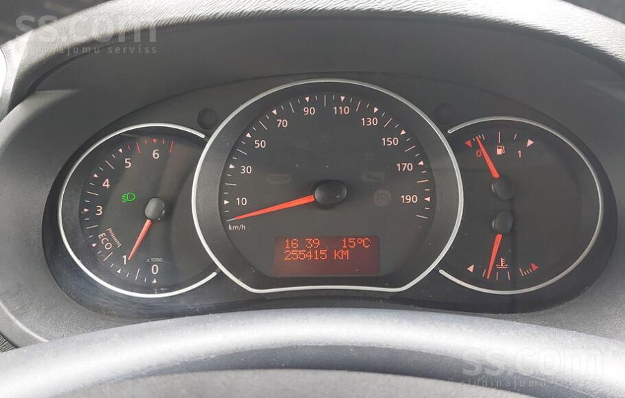 Grey Renault Kangoo 2016 in Riga, with an engine capacity of 1.50 L and mileage of 255 thousand km for 4100 €, photo 9 on AUTOMOTO.COM.LV