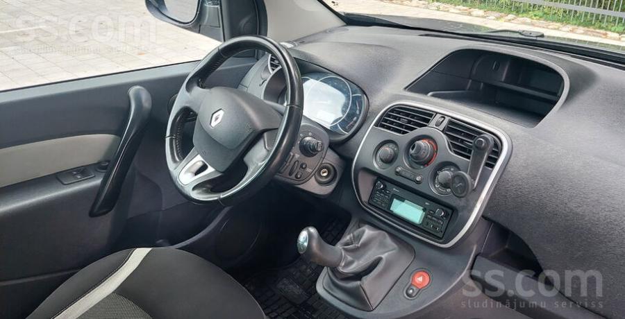 Grey Renault Kangoo 2016 in Riga, with an engine capacity of 1.50 L and mileage of 255 thousand km for 4100 €, photo 10 on AUTOMOTO.COM.LV