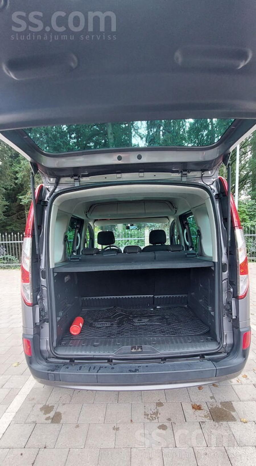 Grey Renault Kangoo 2016 in Riga, with an engine capacity of 1.50 L and mileage of 255 thousand km for 4100 €, photo 12 on AUTOMOTO.COM.LV