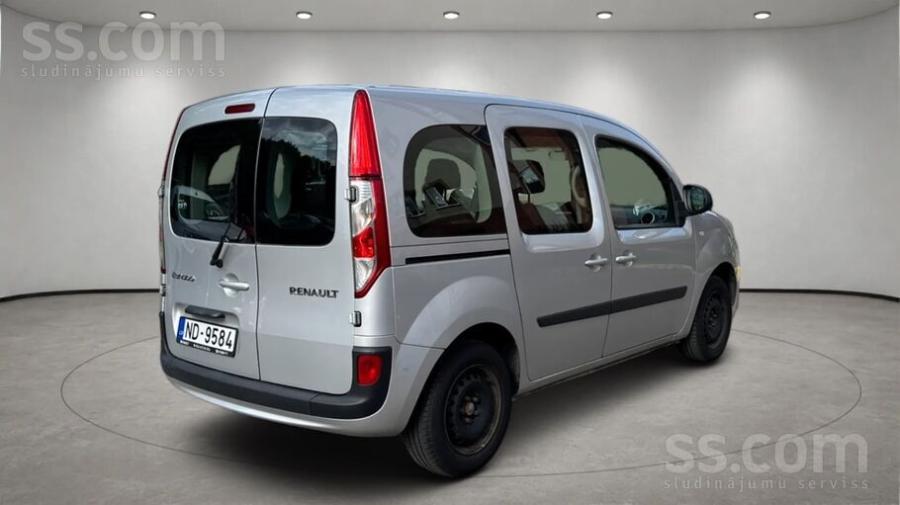 Pelēks Renault Kangoo 2018 Rīga, ar dzinēja tilpumu 1.50 L un nobraukumu 98 tūkst. km par 7295 €, foto 5 vietnē AUTOMOTO.COM.LV