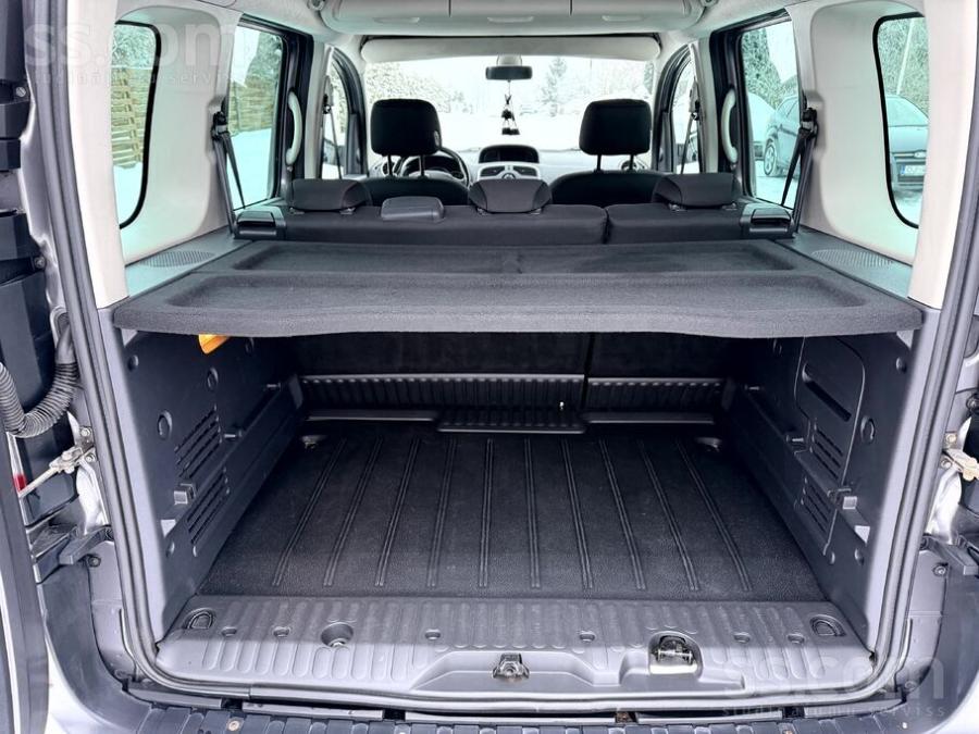 Grey Renault Kangoo 2019 in Saldus, with an engine capacity of 1.50 L and mileage of 173 thousand km for 8490 €, photo 13 on AUTOMOTO.COM.LV