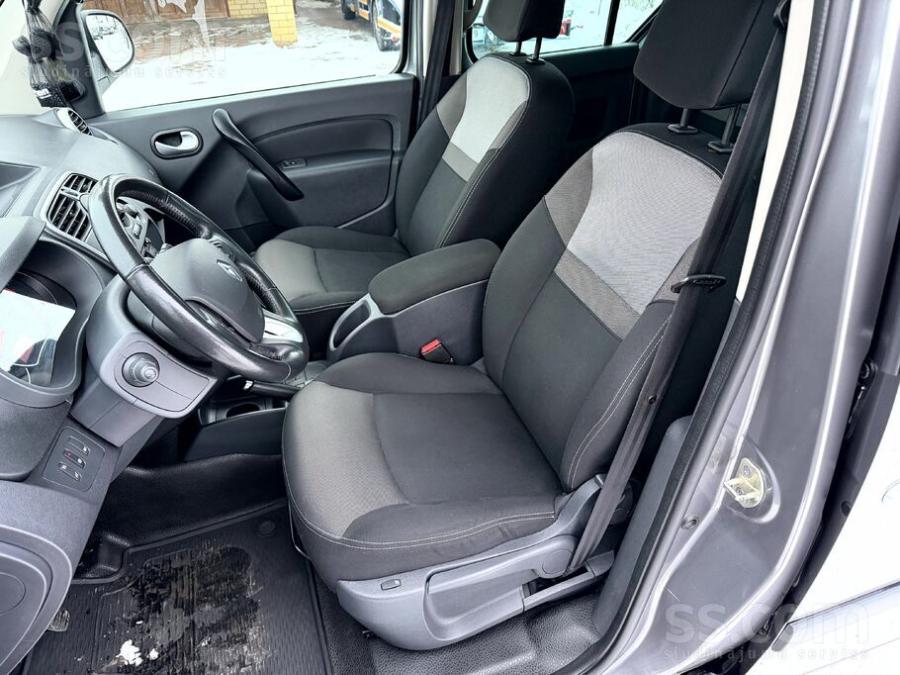 Grey Renault Kangoo 2019 in Saldus, with an engine capacity of 1.50 L and mileage of 173 thousand km for 8490 €, photo 24 on AUTOMOTO.COM.LV