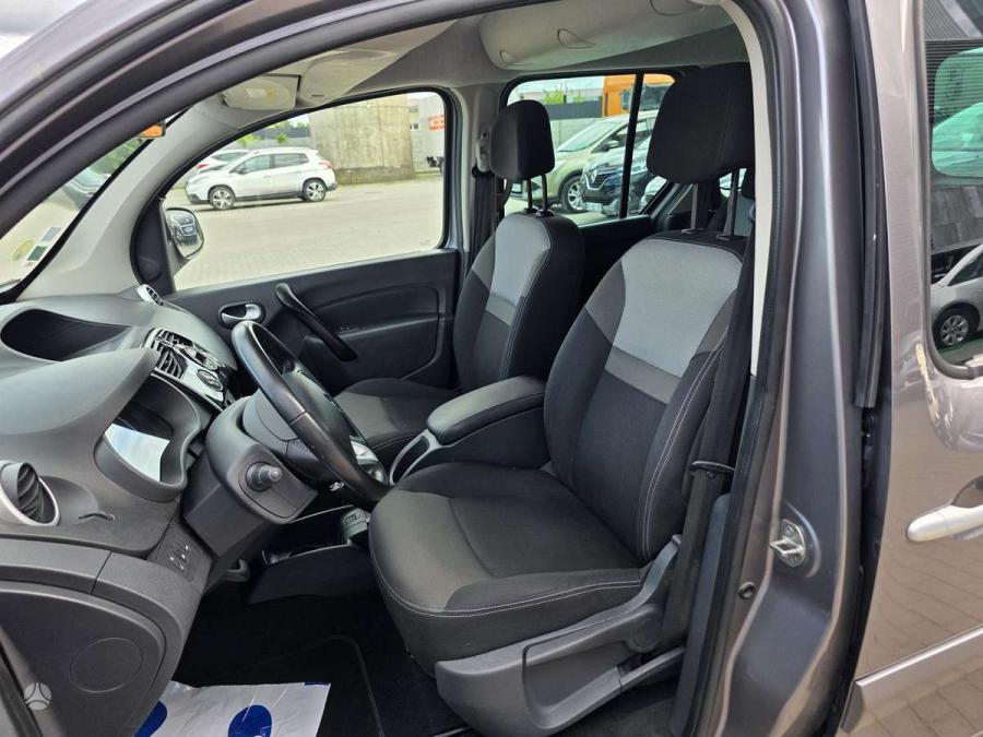 Pelēks Renault Kangoo 2019 Tauragė, ar dzinēja tilpumu 1.46 L un nobraukumu 200 tūkst. km par 7300 €, foto 16 vietnē AUTOMOTO.COM.LV