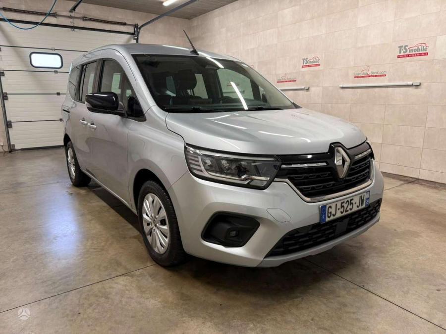 Grey Renault Kangoo 2022 in Marijampole, with an engine capacity of 1.33 L and mileage of 161 thousand km for 14254 €, photo 4 on AUTOMOTO.COM.LV