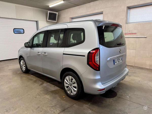 Grey Renault Kangoo 2022 in Marijampole, with an engine capacity of 1.33 L and mileage of 161 thousand km for 14254 €, photo 6 on AUTOMOTO.COM.LV