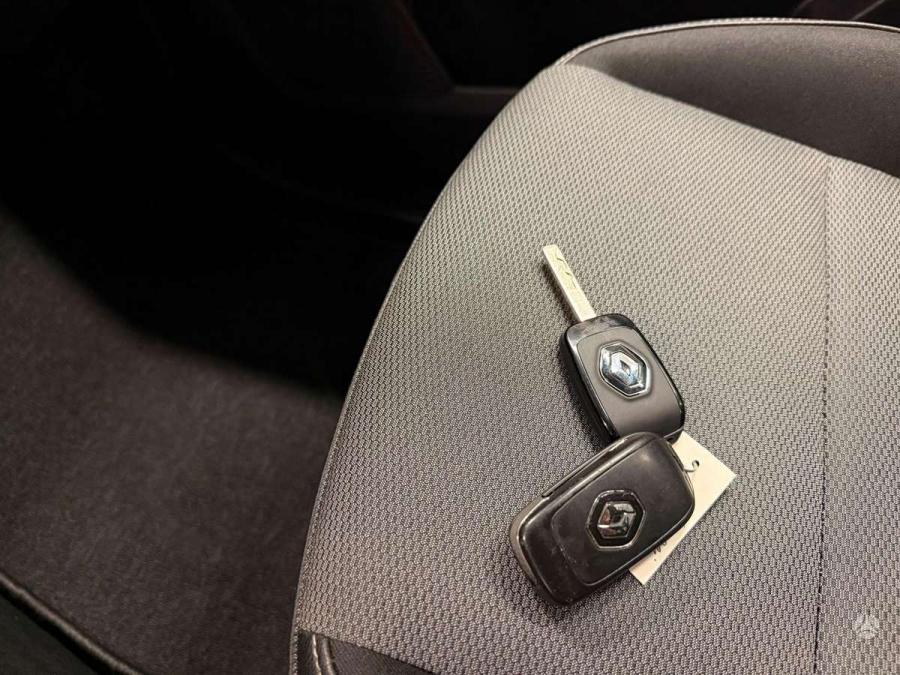 Grey Renault Kangoo 2022 in Marijampole, with an engine capacity of 1.33 L and mileage of 161 thousand km for 14254 €, photo 21 on AUTOMOTO.COM.LV