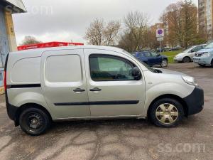 Grey Renault Kangoo 2015 in Jelgava, with an engine capacity of 1.50 L and mileage of 0 thousand km for 5700 €, photo 5 on AUTOMOTO.COM.LV