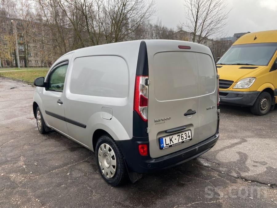Grey Renault Kangoo 2015 in Jelgava, with an engine capacity of 1.50 L and mileage of 0 thousand km for 5700 €, photo 8 on AUTOMOTO.COM.LV