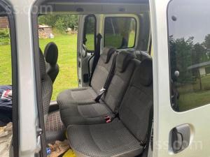 Pelēks Renault Kangoo 2006 Rīga, ar dzinēja tilpumu 1.60 L un nobraukumu 360 tūkst. km par 2850 €, foto 3 vietnē AUTOMOTO.COM.LV