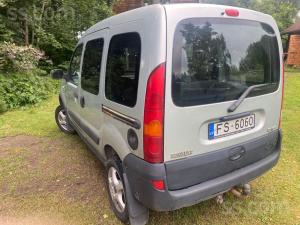 Pelēks Renault Kangoo 2006 Rīga, ar dzinēja tilpumu 1.60 L un nobraukumu 360 tūkst. km par 2850 €, foto 14 vietnē AUTOMOTO.COM.LV
