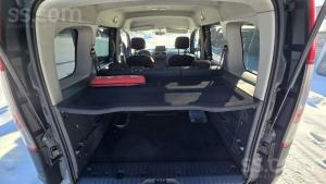 Grey Renault Kangoo 2016 in Riga, with an engine capacity of 1.50 L and mileage of 239 thousand km for 4750 €, photo 4 on AUTOMOTO.COM.LV