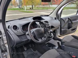 Grey Renault Kangoo 2017 in Tallinn, with an engine capacity of 1.20 L and mileage of 201 thousand km for 4500 €, photo 9 on AUTOMOTO.COM.LV