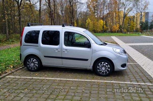 Grey Renault Kangoo 2017 in Tallinn, with an engine capacity of 1.20 L and mileage of 201 thousand km for 5300 €, photo 3 on AUTOMOTO.COM.LV
