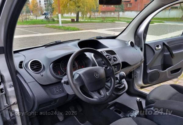 Grey Renault Kangoo 2017 in Tallinn, with an engine capacity of 1.20 L and mileage of 201 thousand km for 5300 €, photo 8 on AUTOMOTO.COM.LV