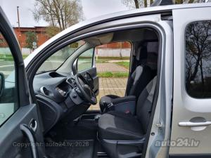 Pelēks Renault Kangoo 2017 Tallina, ar dzinēja tilpumu 1.20 L un nobraukumu 201 tūkst. km par 5300 €, foto 13 vietnē AUTOMOTO.COM.LV