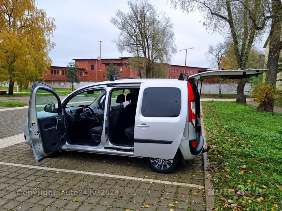 Pelēks Renault Kangoo 2017 Tallina, ar dzinēja tilpumu 1.20 L un nobraukumu 201 tūkst. km par 5300 €, foto 14 vietnē AUTOMOTO.COM.LV