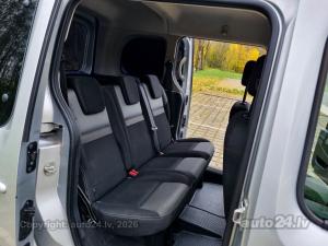 Pelēks Renault Kangoo 2017 Tallina, ar dzinēja tilpumu 1.20 L un nobraukumu 201 tūkst. km par 5300 €, foto 16 vietnē AUTOMOTO.COM.LV