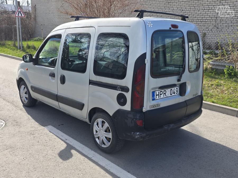 Renault Kangoo 2002 in Radviliskis, with an engine capacity of 1.50 L and mileage of 296 thousand km for 625 €, photo 7 on AUTOMOTO.COM.LV