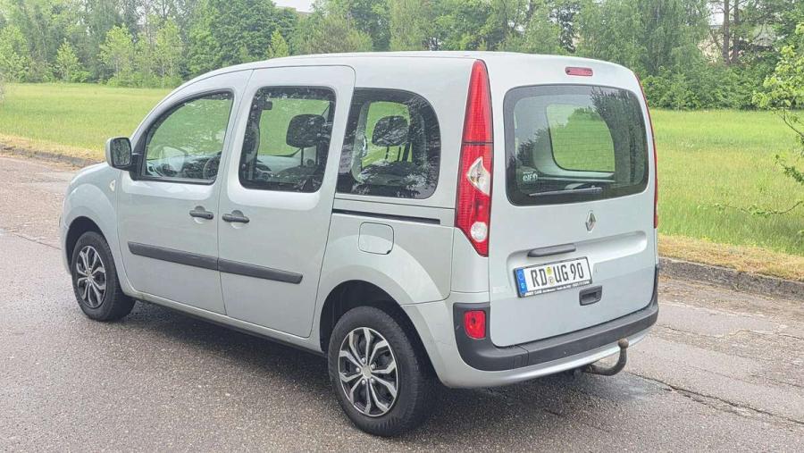 Renault Kangoo 2008 in Klaipeda, with an engine capacity of 1.50 L and mileage of 269 thousand km for 2690 €, photo 4 on AUTOMOTO.COM.LV